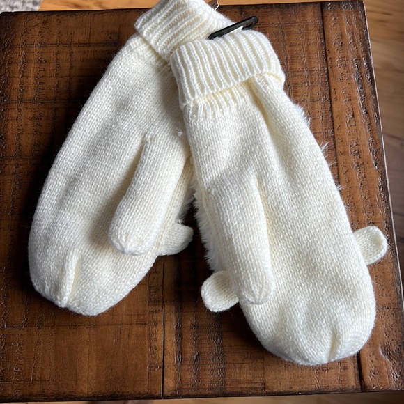 Howard's Critter Mittens | Accessories | New Howards Polar Bear Critter ...